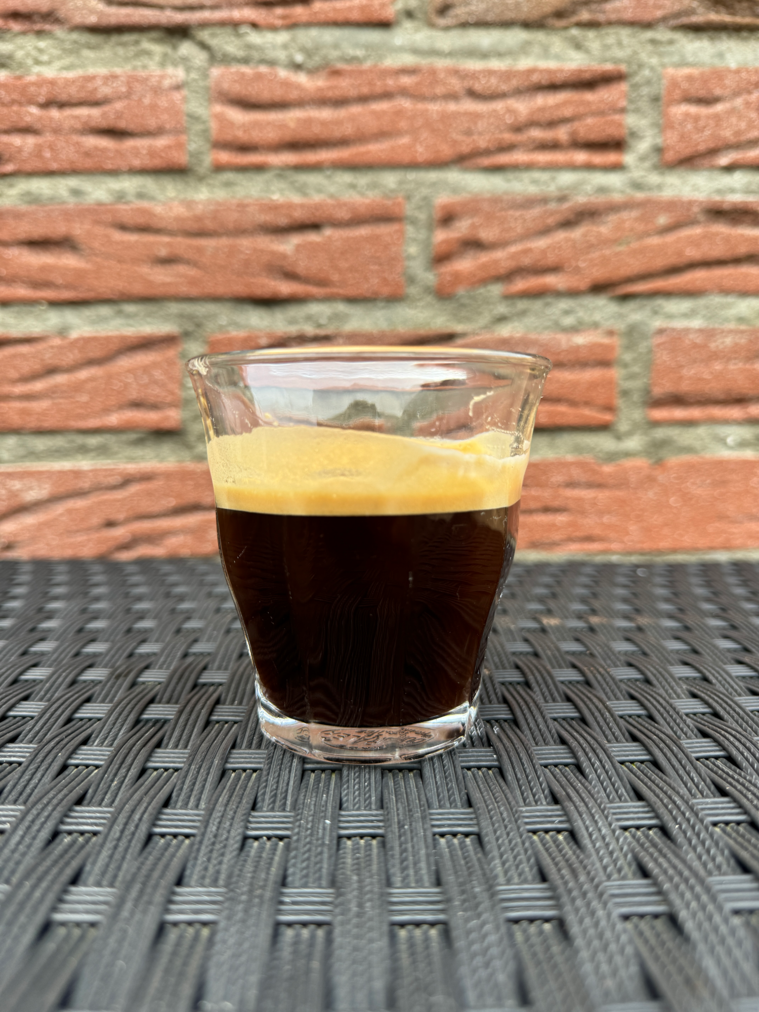 Lungo vs. Espresso: Strength, Taste & Caffeine Guide